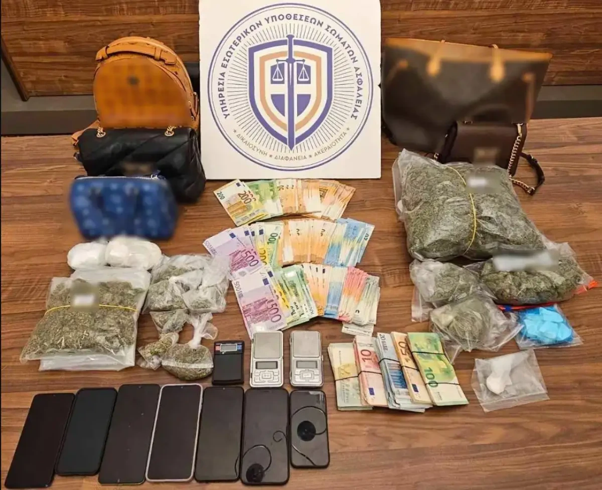 Ελληνική Αστυνομία: Με τραπεζικές καταθέσεις «βαρόνου» ο αστυνομικός ...
